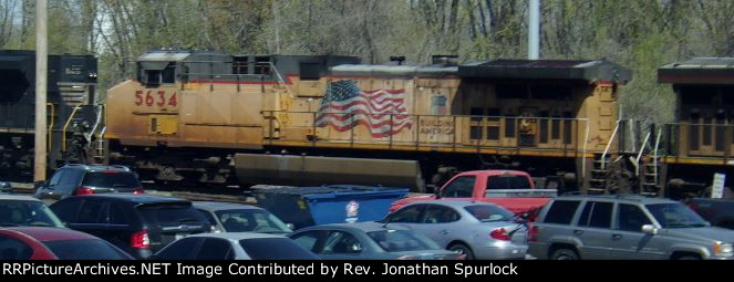 UP 5634, conductor's side view